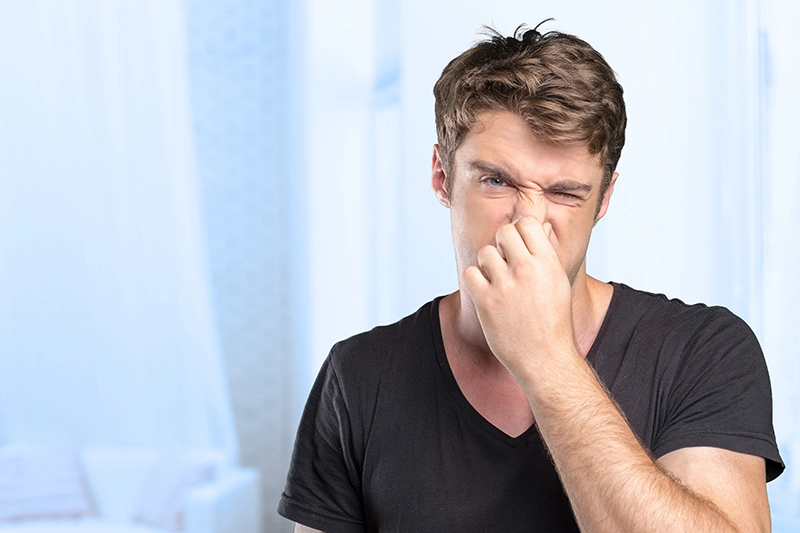 Wound Smells Bad? Infection Signs, Causes, Find a Specialist
